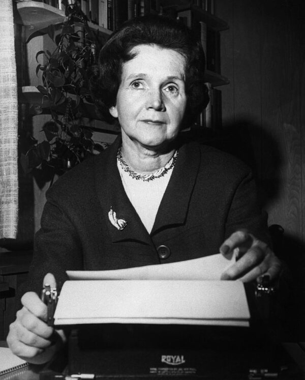 'Silent Spring': How Rachel Carson Took on the Chemical Industry and ...
